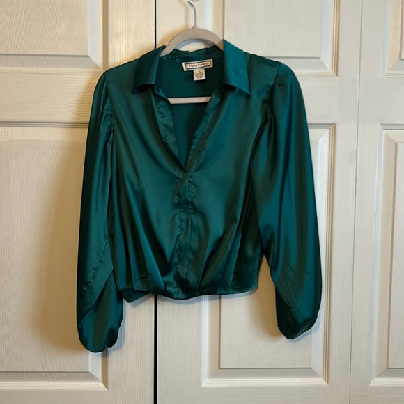 Flying Tomato | Tops | Emerald Green Blouse | Poshmark